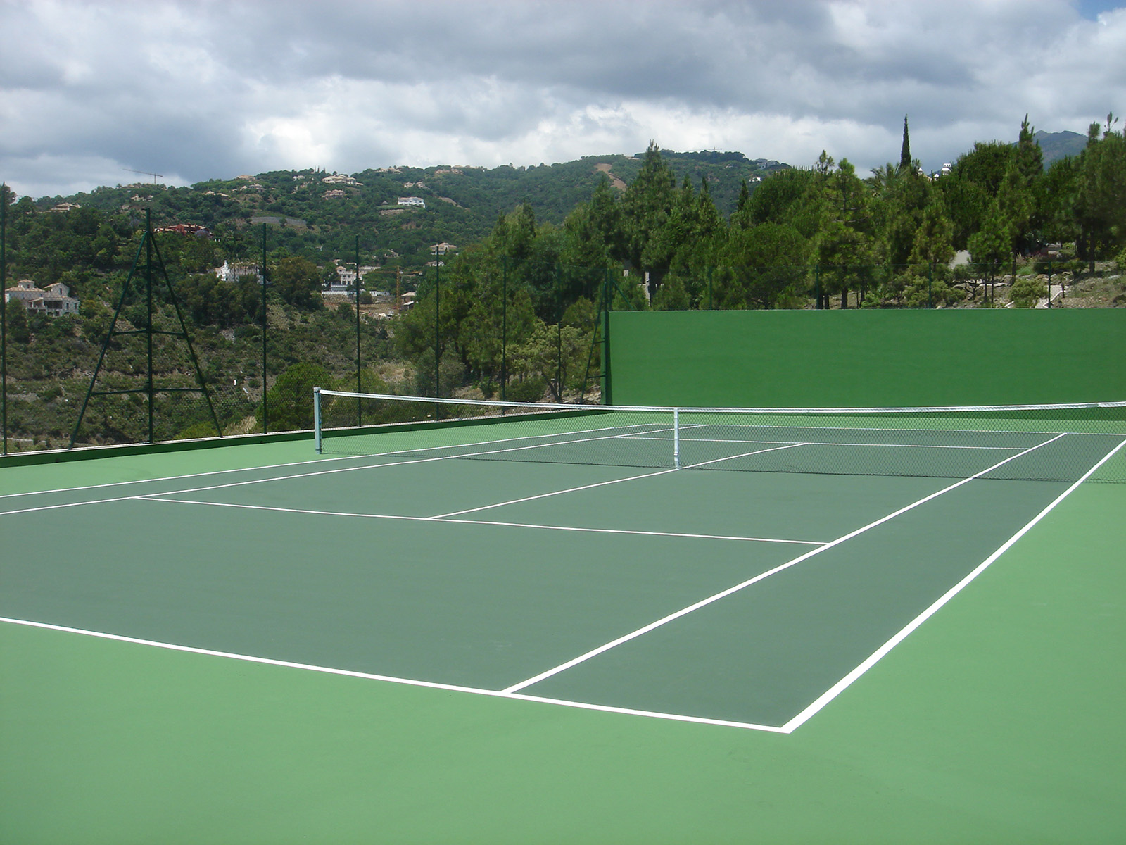 Pavimentos para pistas de Tenis | Resina - Césped - Moqueta